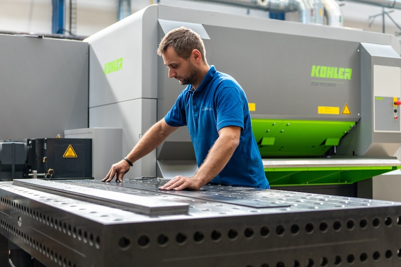 Za 90 minut dnes narovnáme stejné množství výpalků jako dříve za 3 ...