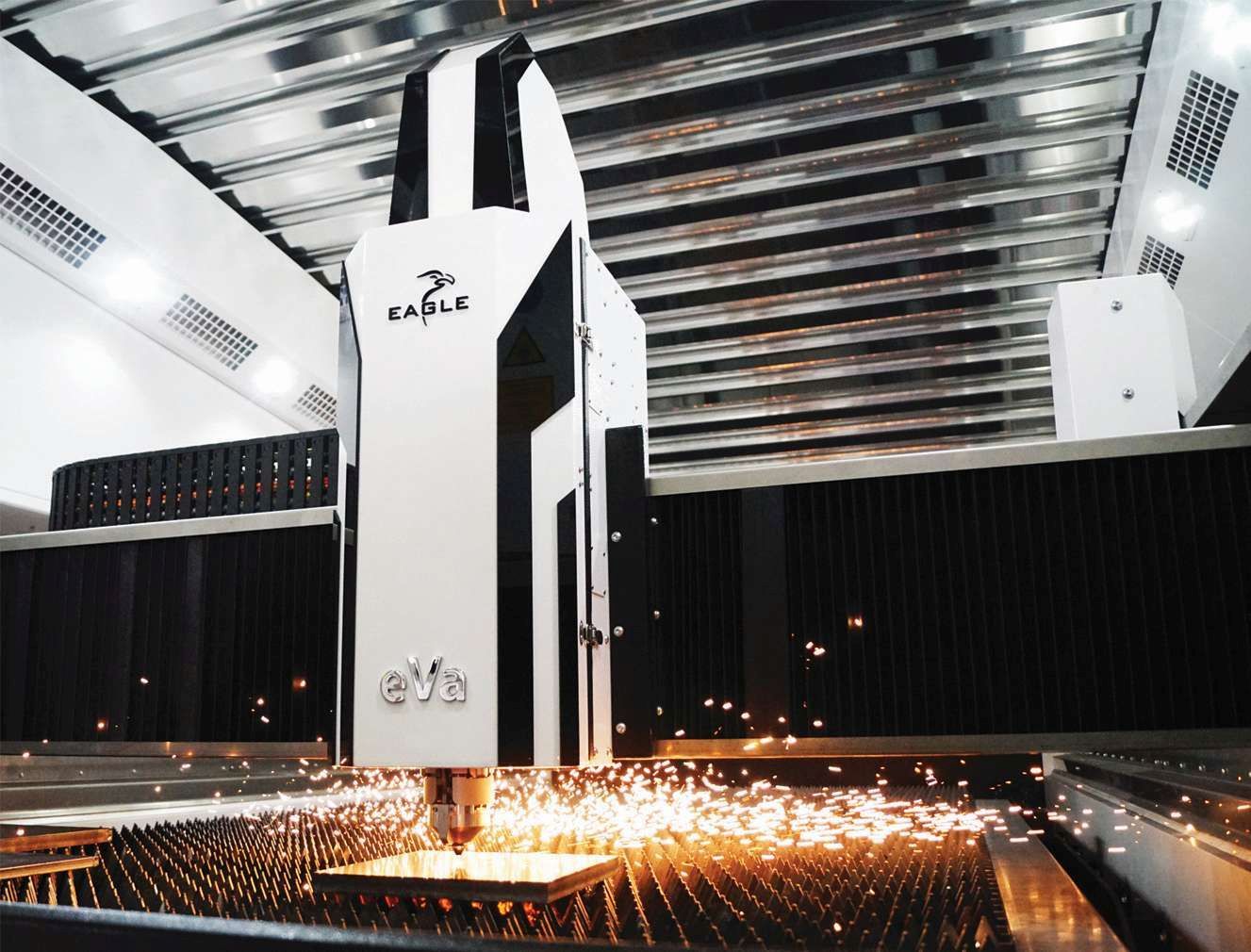 Eagle iNspire - laserový řezací stroj | Canmet s.r.o.